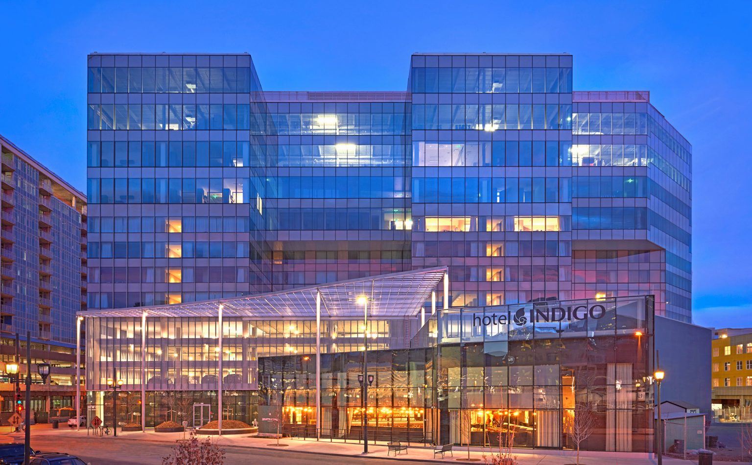 Union Tower West : Portman Architects