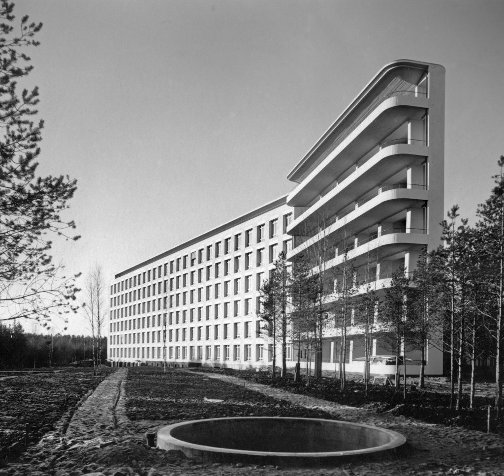 Reflecting on Architectural History to Generate New Design Solutions ...